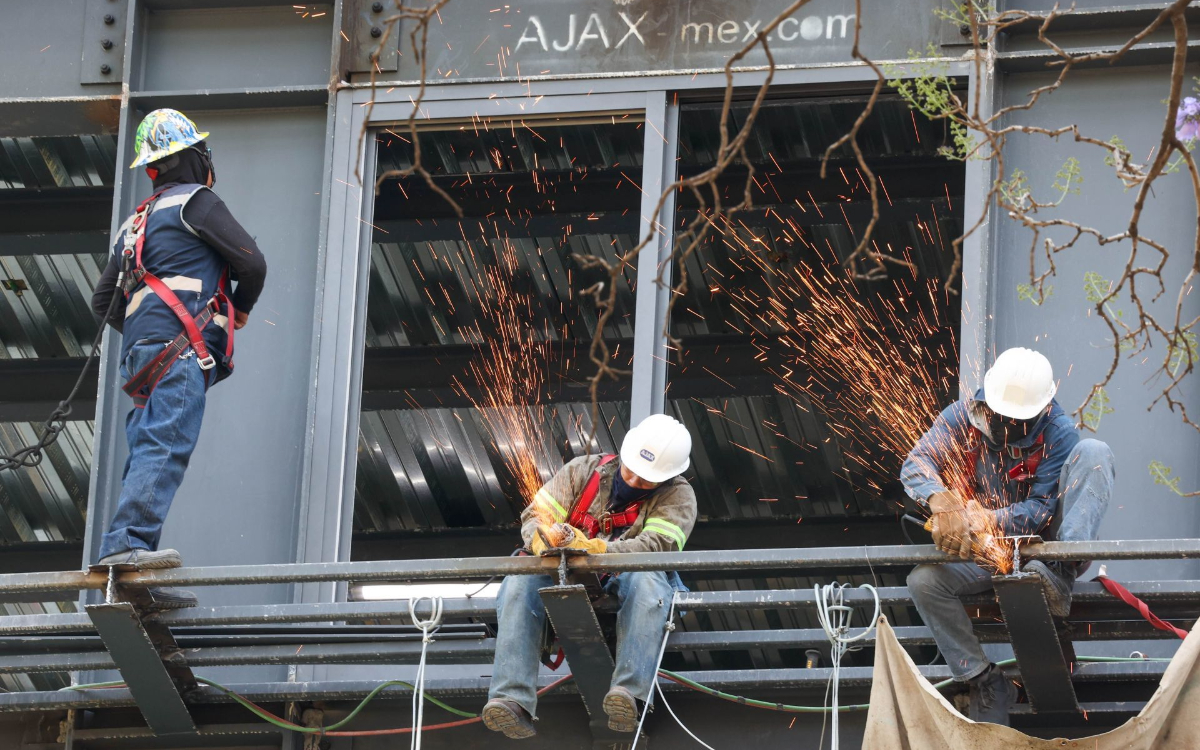 Actividad económica de México cayó un 0.9% interanual en agosto