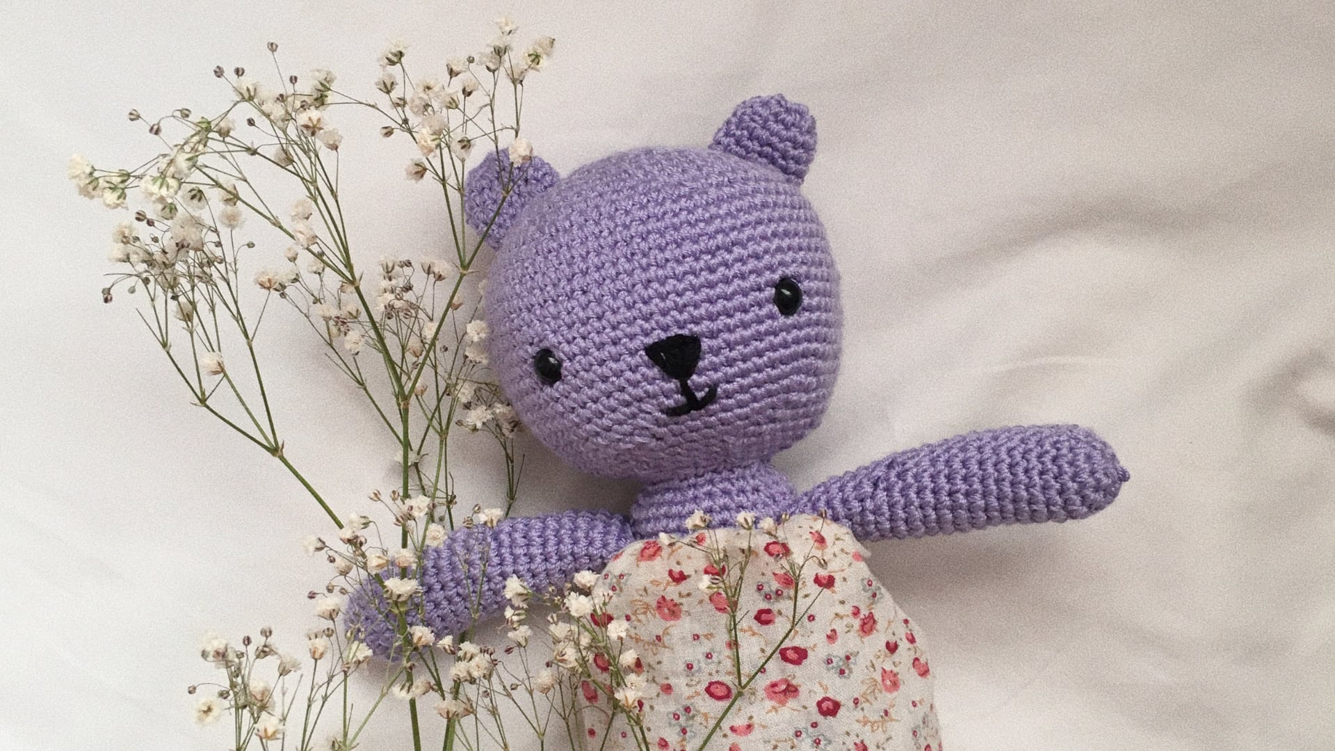 Los adultos también pueden dormir con peluches, podría ser algo bueno ...