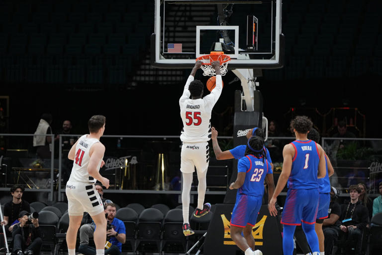 Cincinnati Bearcats take down DePaul in first game of College ...