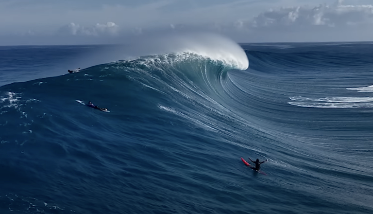 Monstrous Jaws: Surfing the “Day of Days” (Video)