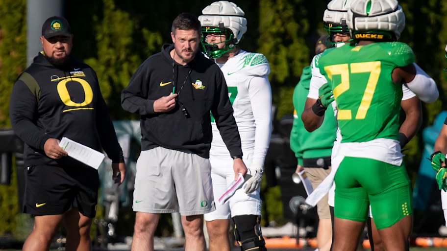 Oregon Ducks' Dan Lanning in 'Build Phase' With Focus On Leadership ...