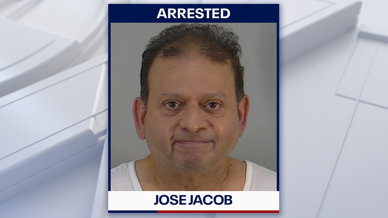 Florida doctor accused of kissing, hugging patient without consent: Police