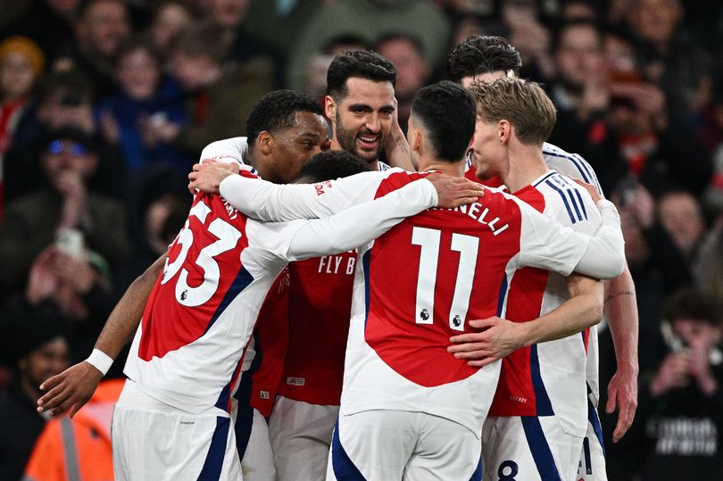Arsenal's next five Premier League fixtures compared to Liverpool amid ...