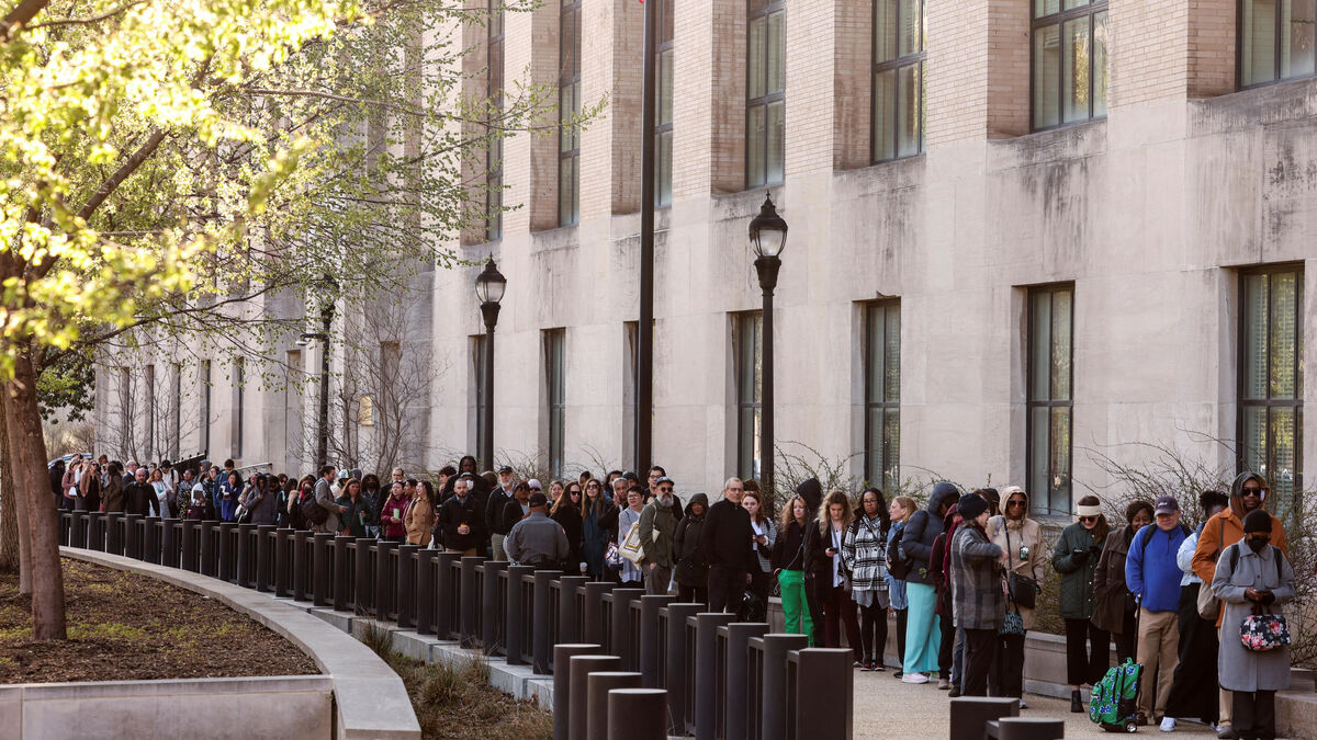 « Ce que nous faisions ne fonctionne pas » : en larmes dans la rue ...