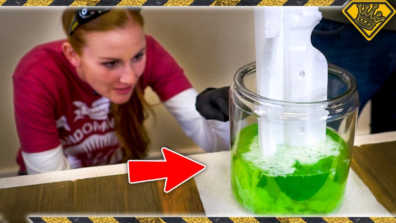 How acetone chemically breaks down plastic materials