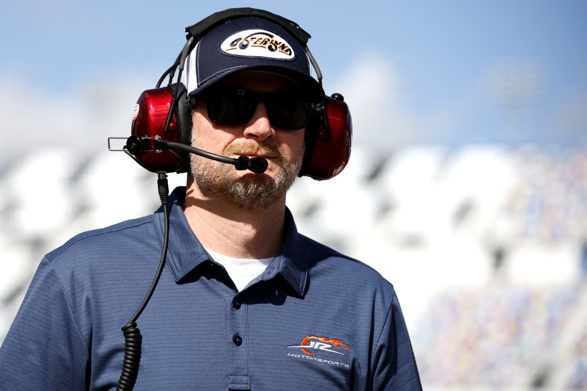 Dale Earnhardt Jr. Criticizes NASCAR Driver's Racing Strategy