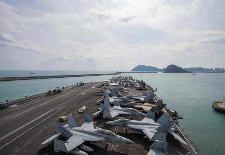 US aircraft carriers are on the move. More firepower is going to the ...