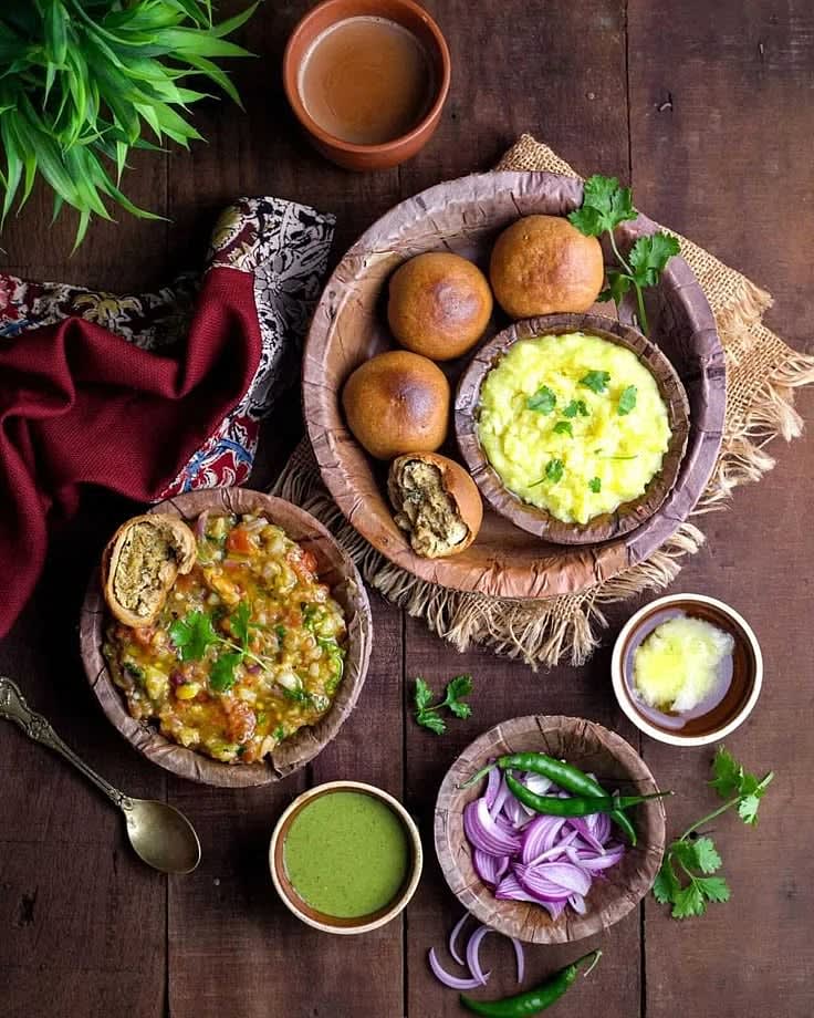 Bihari Cuisine: फूड लवर्स इन बिहारी डिशेज को बिल्कुल न करें मिस