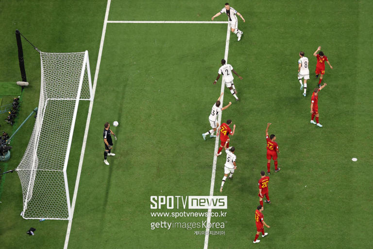 EPL '컷백의 시대' 도래하나…"32R 반자동 오프사이드 도입"→'라인브레이커형' 분투 예상