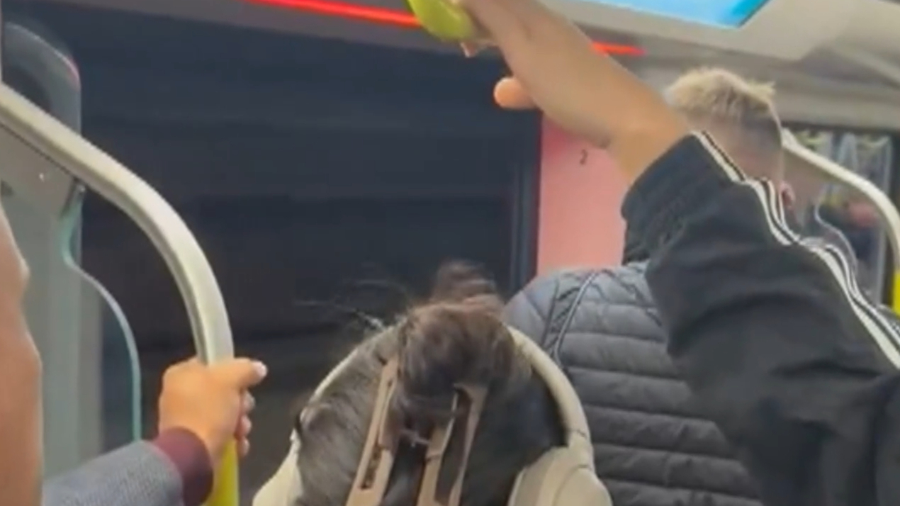 Train door stays open on moving Sydney Metro packed full of commuters