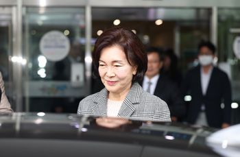 Hong Ra-hee returns as honorary director of Leeum Museum