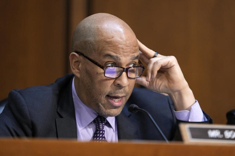 Cory Booker sets a record with marathon Senate speech. Will it rally ...