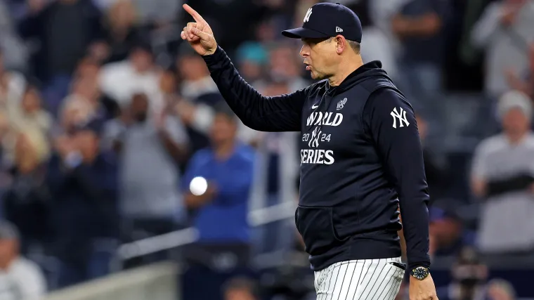 Yankees' former home run leader leaves MLB to sign with new baseball team