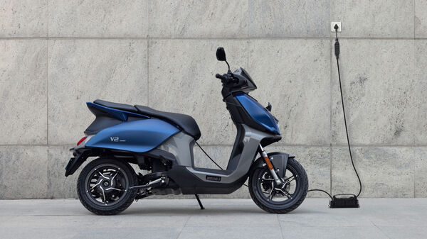 Vida V2 electric scooters get benefits of up to ₹40,000 but there's a catch