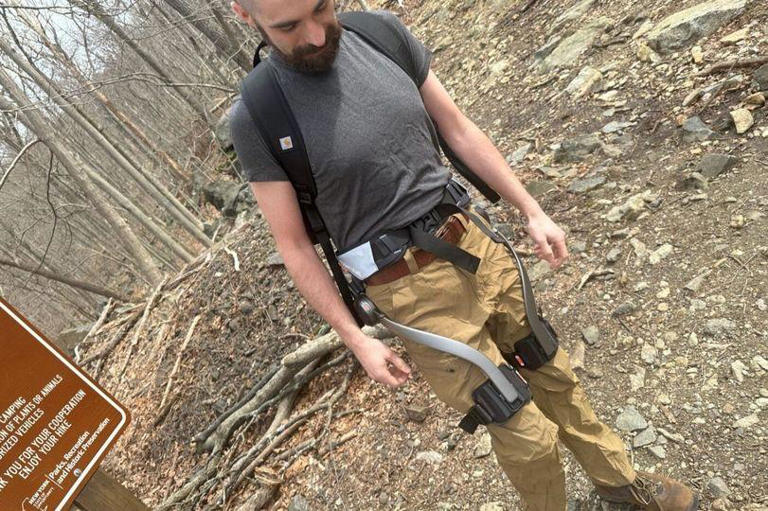 ハイキングしても全然疲れない外骨格「Hypershell Pro X」