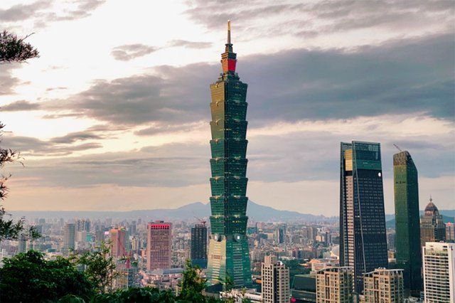 China practices hitting key ports, energy sites in Taiwan drills