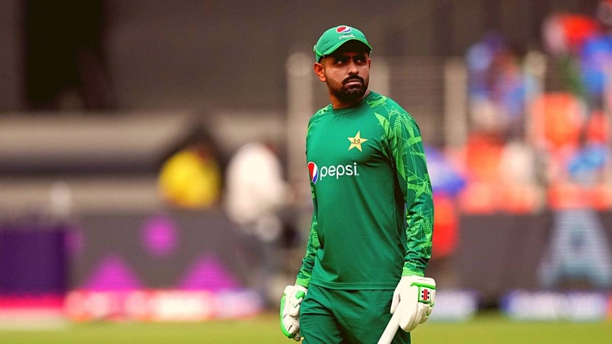 'Ab to Retire Kar Lo, Please' - Babar Azam Brutally Trolled After ...