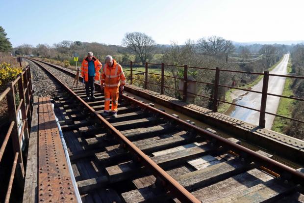 Road to close for five days to repair Victorian railway bridge