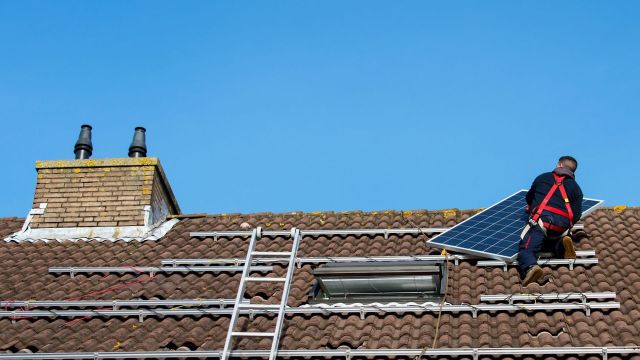 This startup will install solar panels on your roof for no money down ...