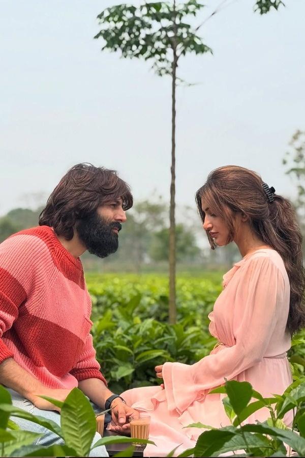 Kartik Aaryan Gives "Rockstar Vibes" In The Leaked BTS Videos & Photos ...