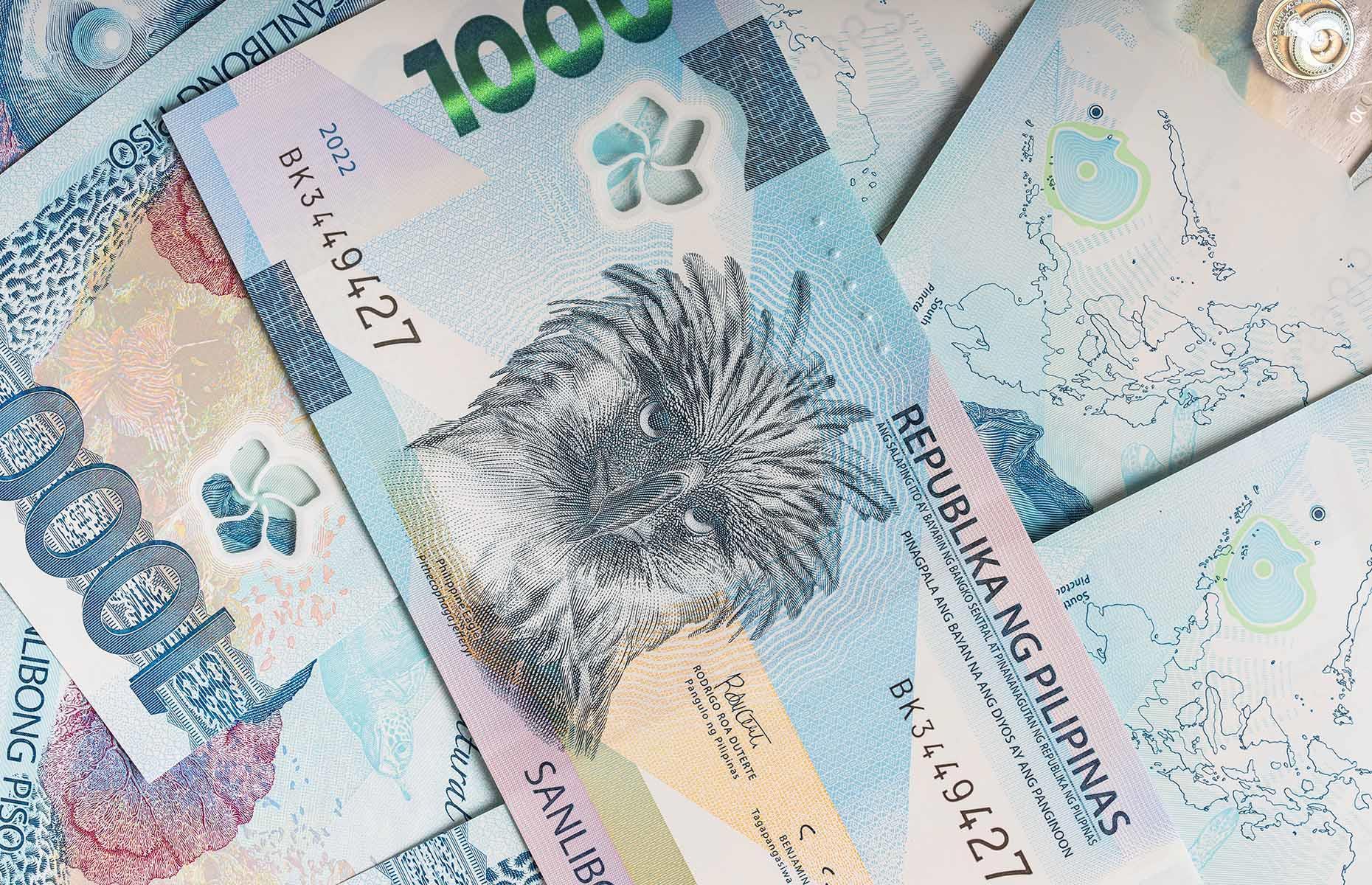 The 9 most counterfeited currencies in the world - including the peso