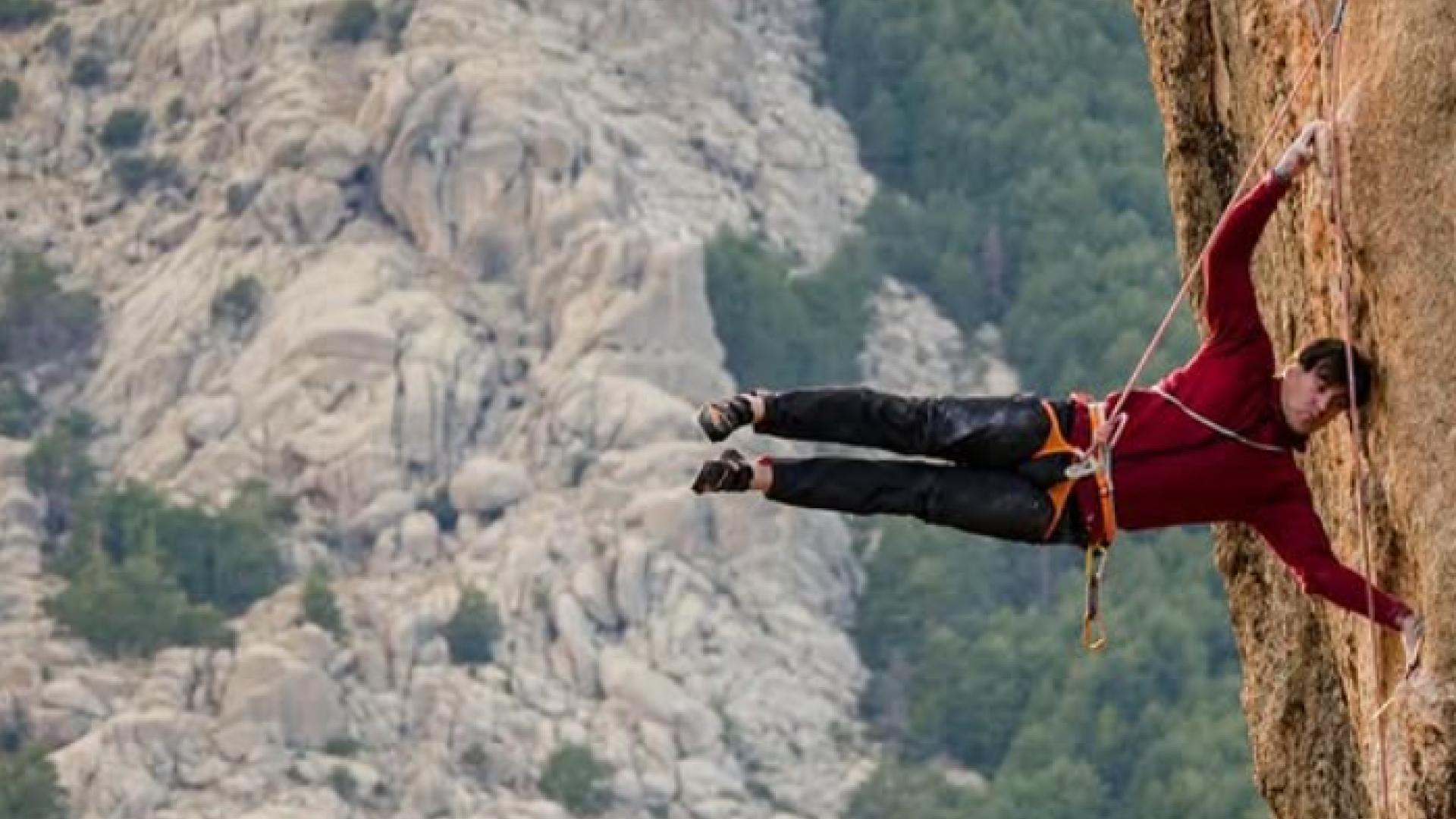 Carlos Suárez y su increíble historial de retos extremos: salto base ...