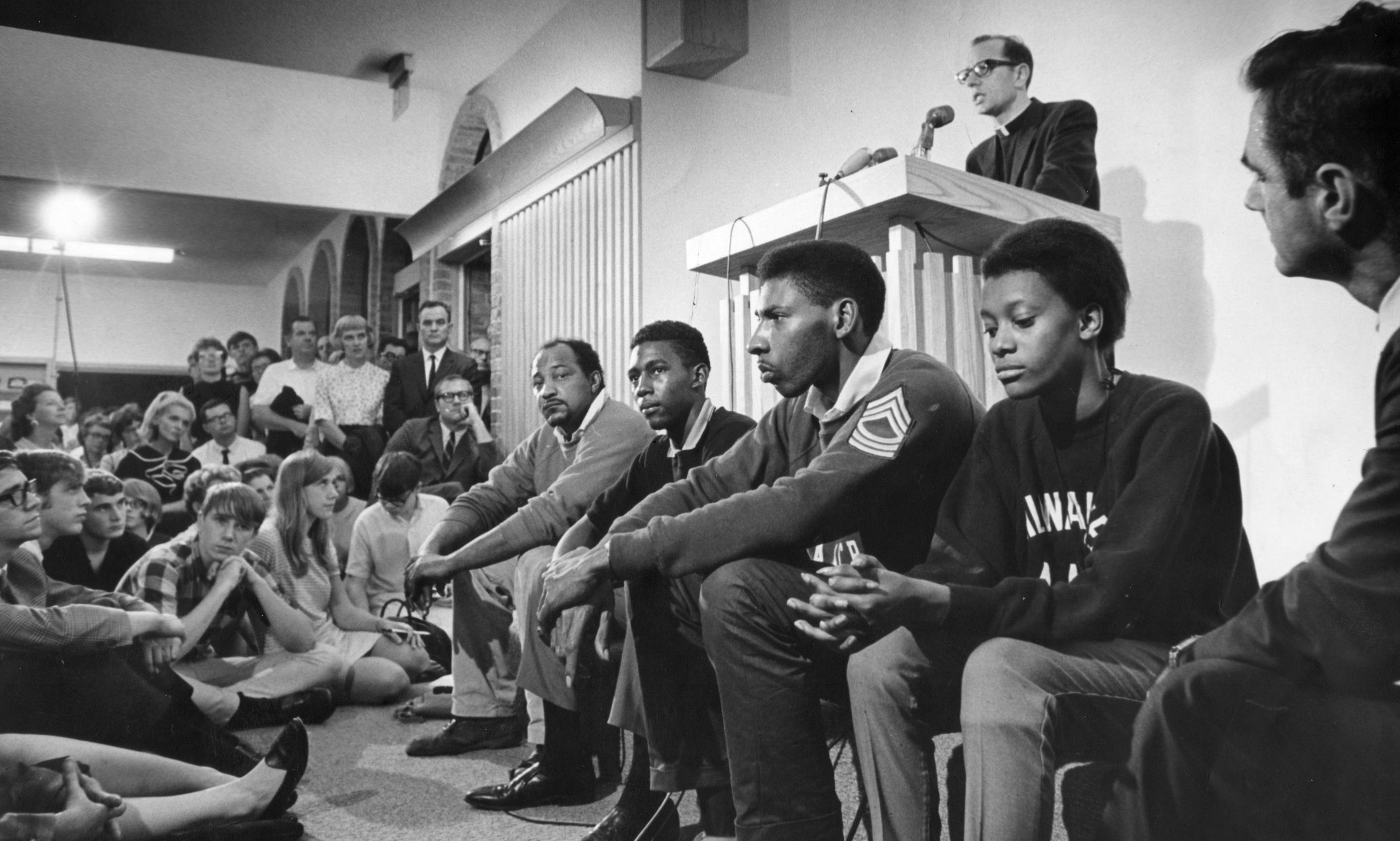 Fred Reed a civil rights leader with thundering voice he used to lift ...