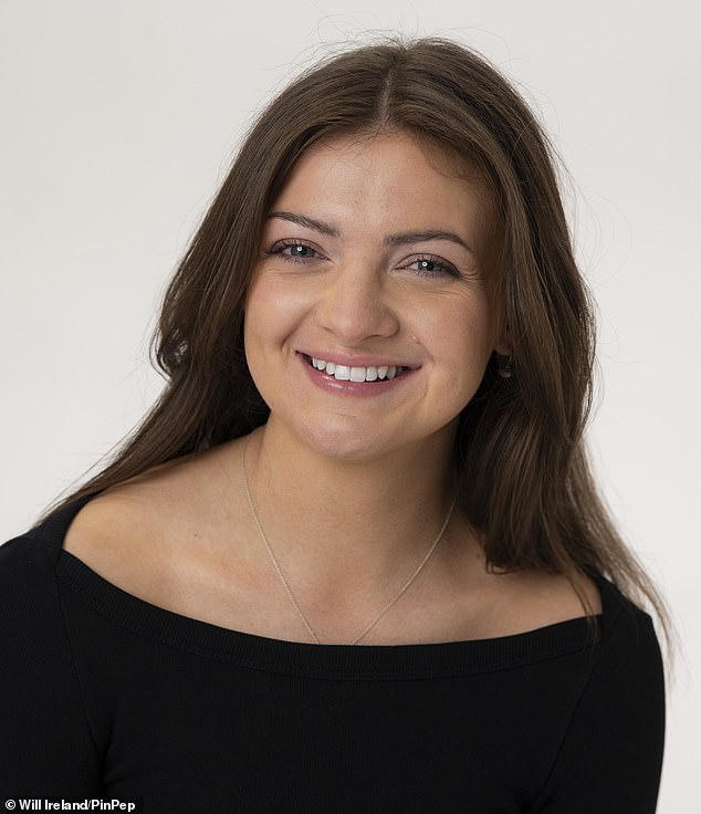 'Bored club girl' from internet meme reveals why she made famous face