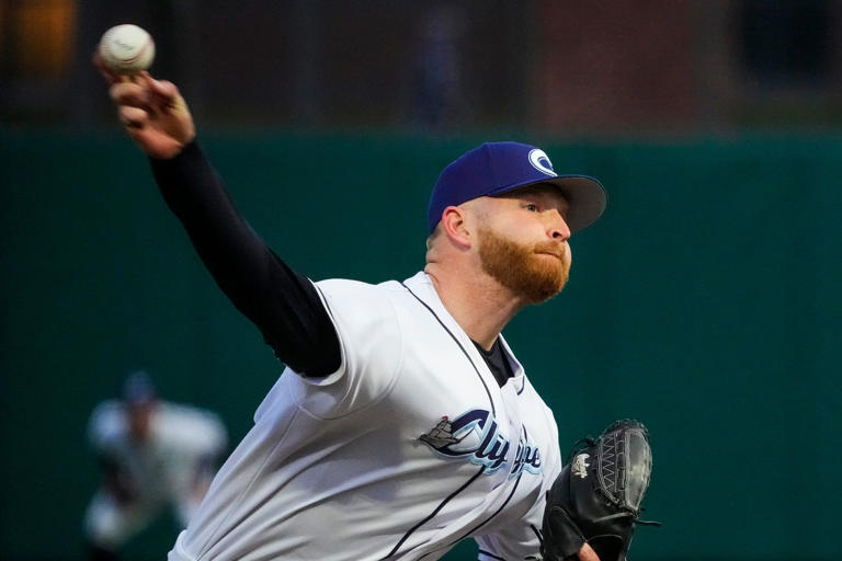 Columbus Clippers sweep doubleheader vs St. Paul Saints