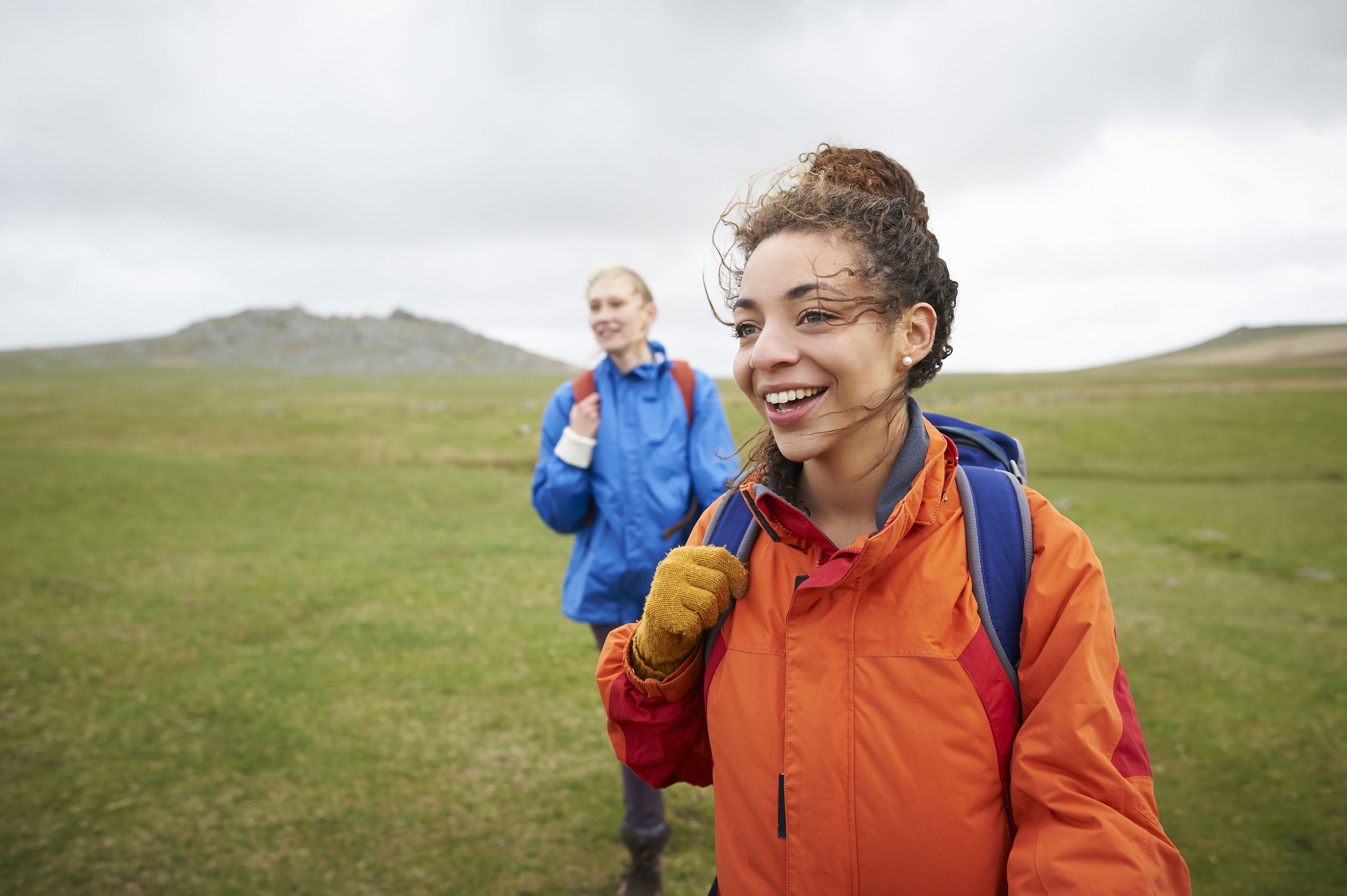 Wear a weighted vest, take a micro walk and head out in nature: 12 tips ...