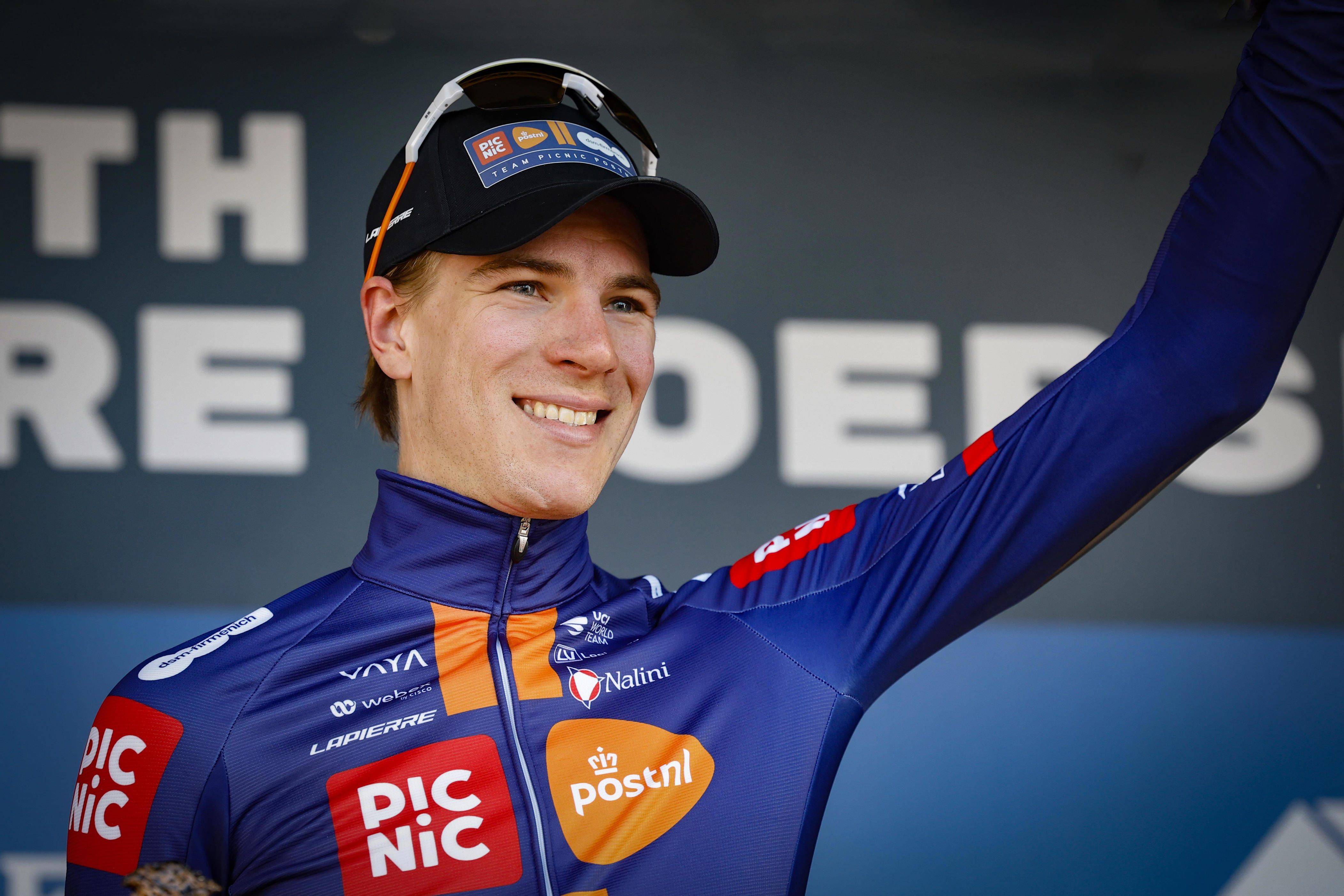 Pechvogel Nils Eekhoff kampt met zeldzame wielerblessure: 'Ik dacht dat ...