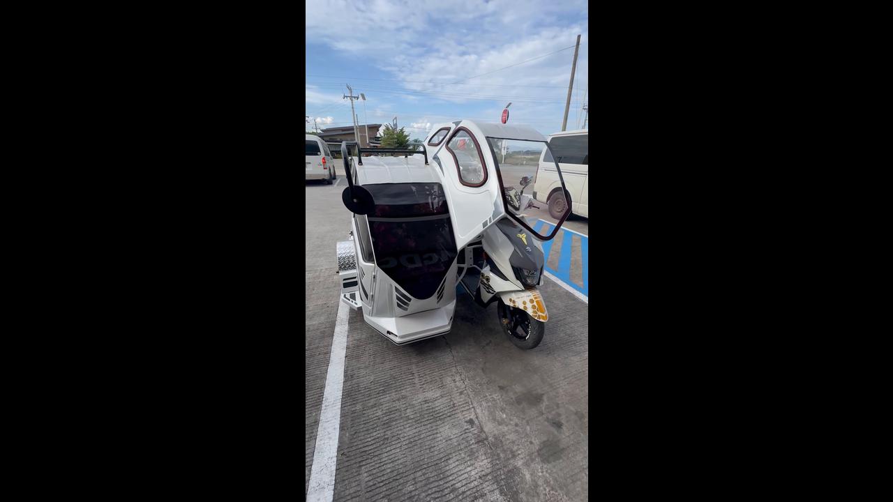 Batmobile style motorbike and side car