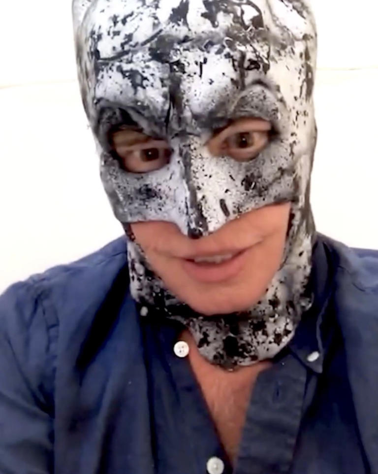 Val Kilmer dons Batman mask in nostalgic final Instagram post weeks ...