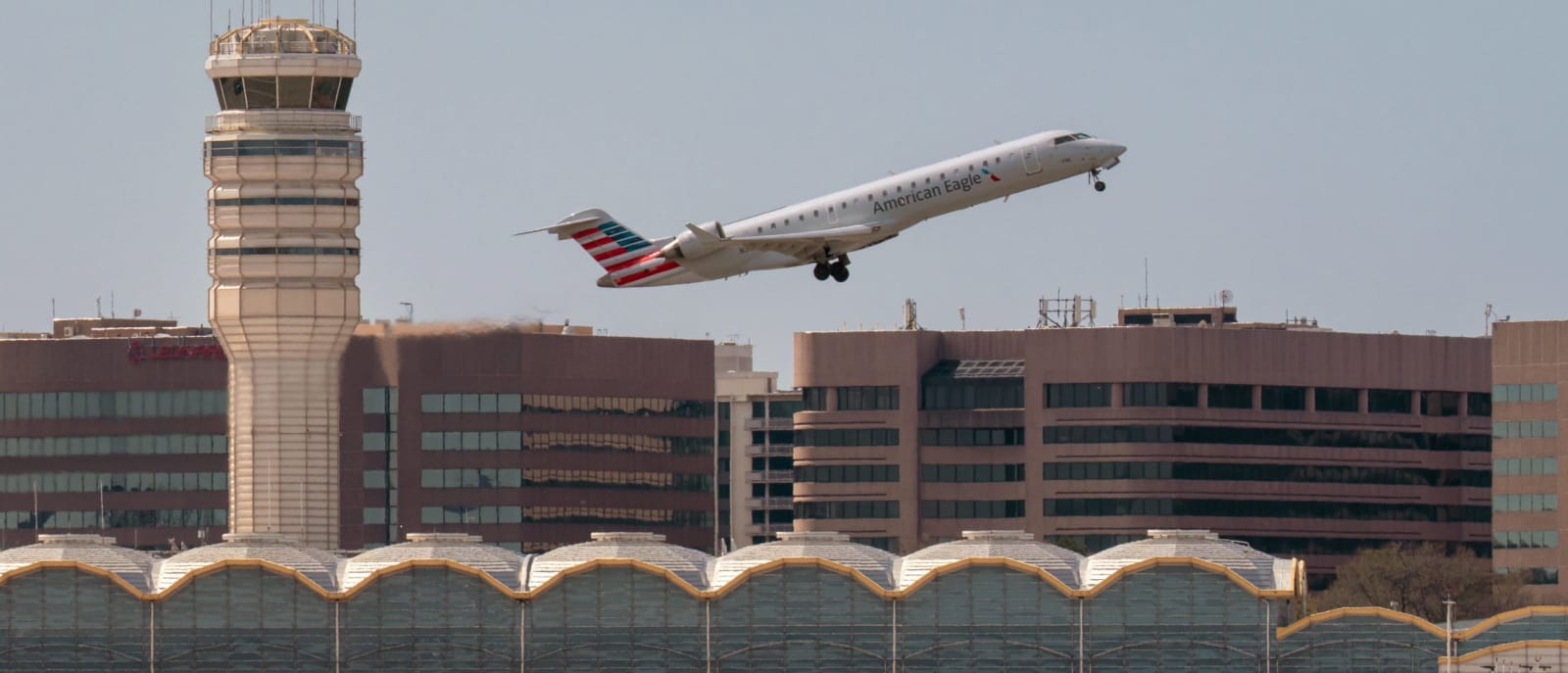 FAA Investigating DCA Control Tower Fight