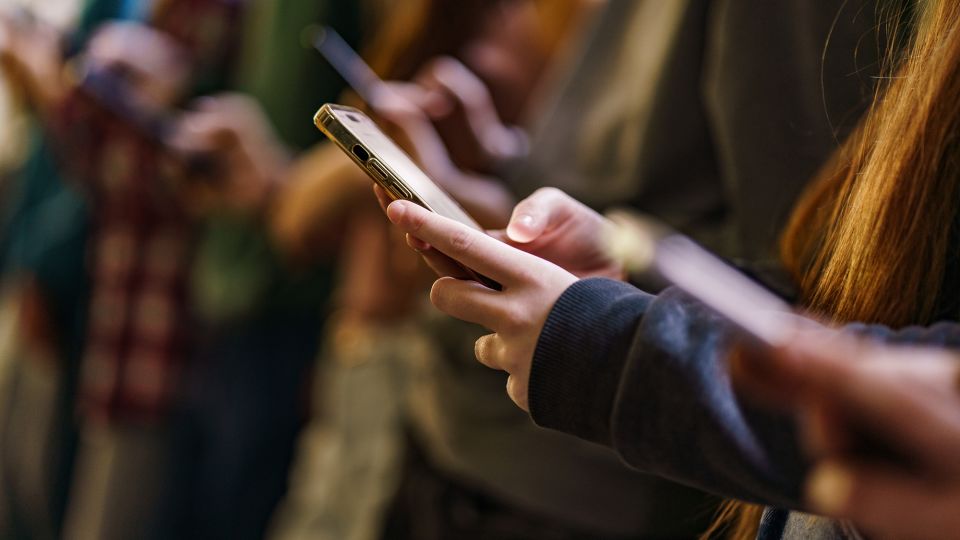 The ‘father of the internet’ and hundreds of tech experts worry we’ll ...