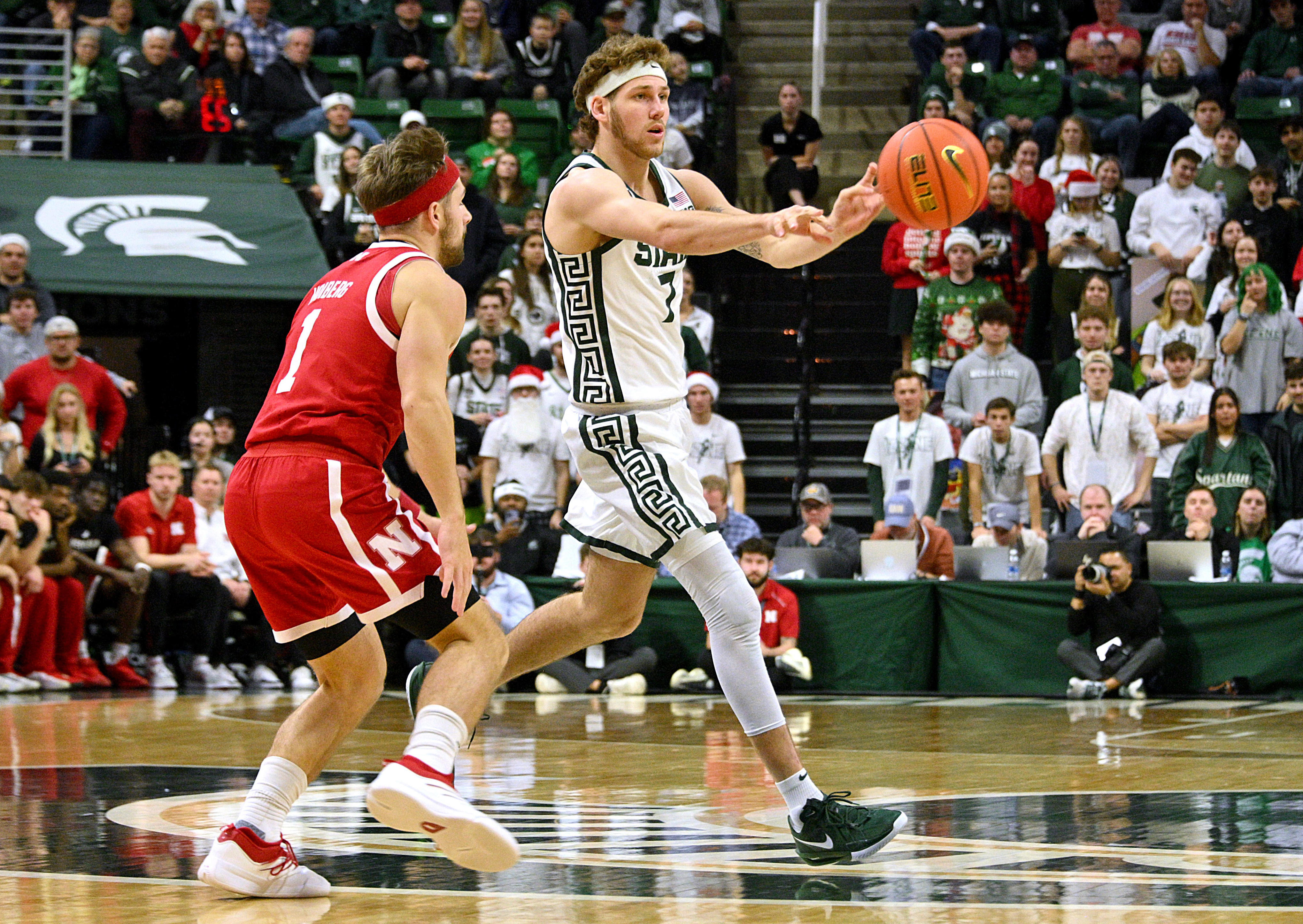 Michigan State transfer guard commits to Santa Clara following two ...