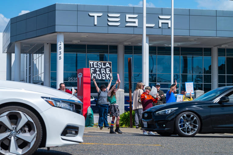 Tesla's Q1 delivery numbers are bleak