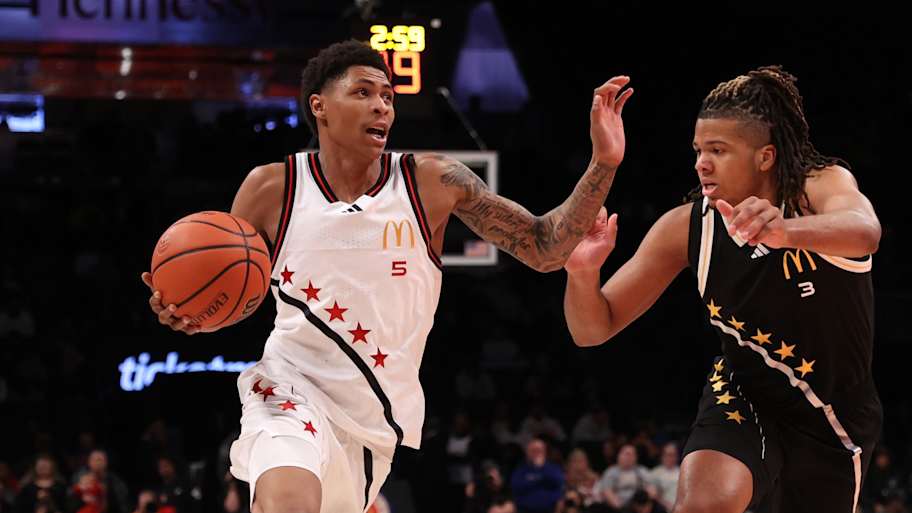 Graphic Blunder for Ament, Hogs' Duo Impress in All-American Game