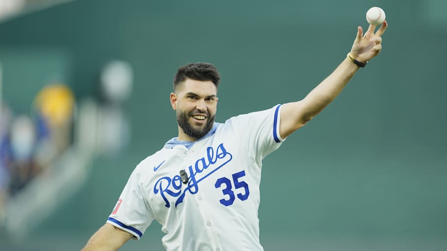 Ex-Royals World Series Champion Accuses New Dodgers Pitcher Of Cheating