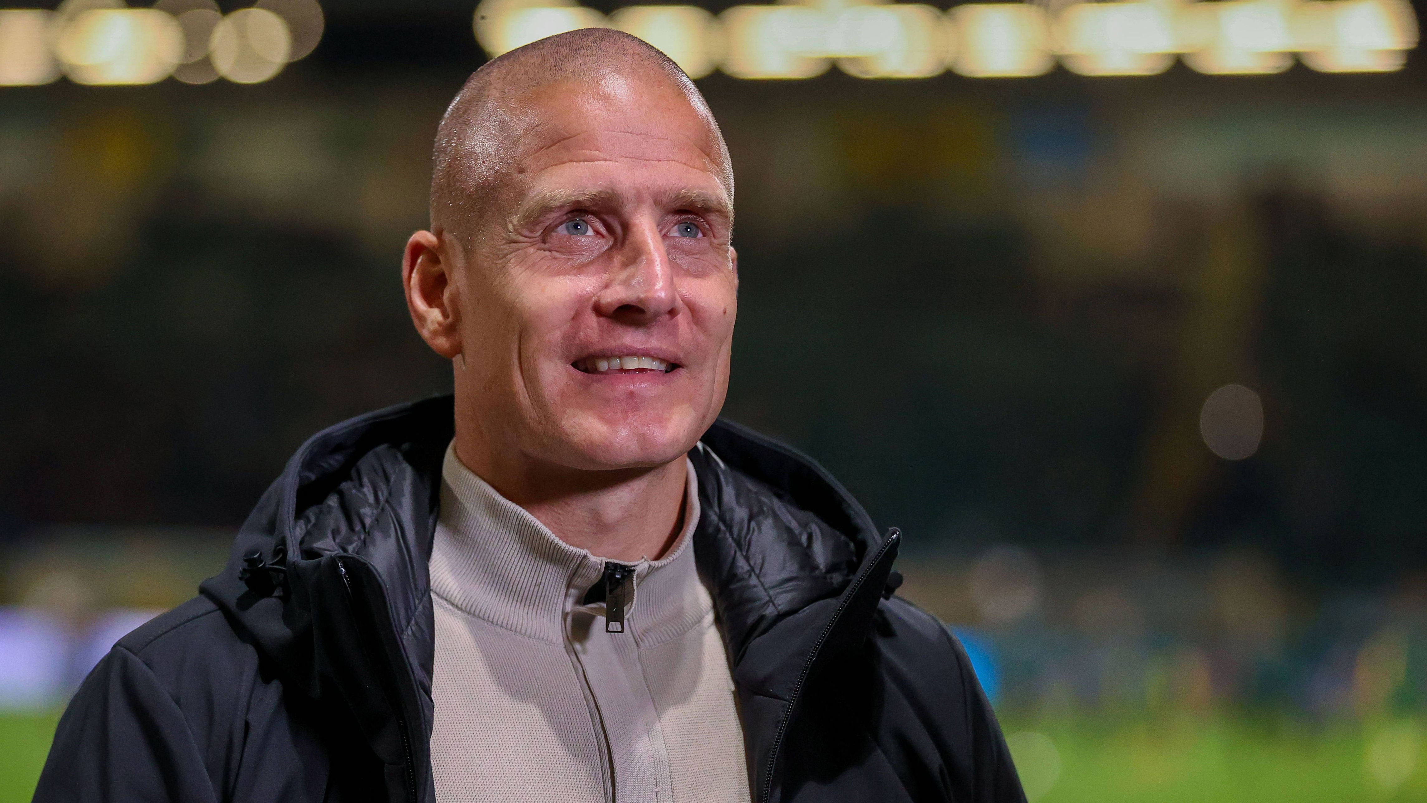 Bas Sibum tekent driejarig contract en wordt hoofdtrainer in de Eredivisie