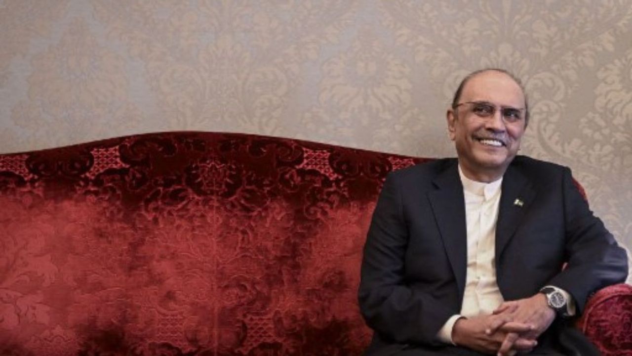 Pakistan President Asif Ali Zardari hospitalised in Karachi Karachi, Apr 2