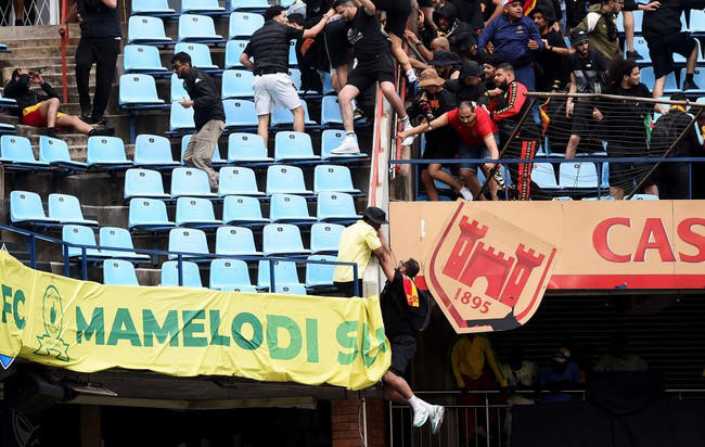 WATCH: Esperance fans attack street vendors after CAF Champions league defeat