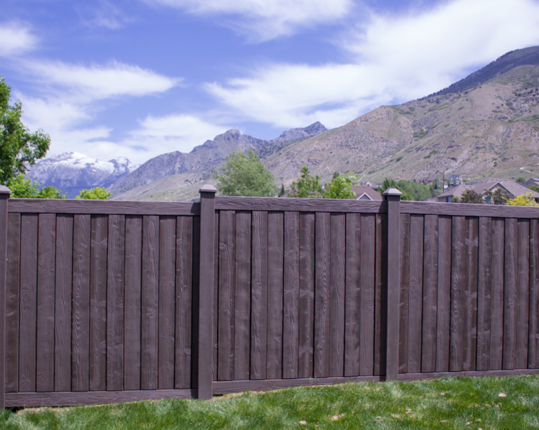 15 Backyard Fence Ideas For Privacy in Style