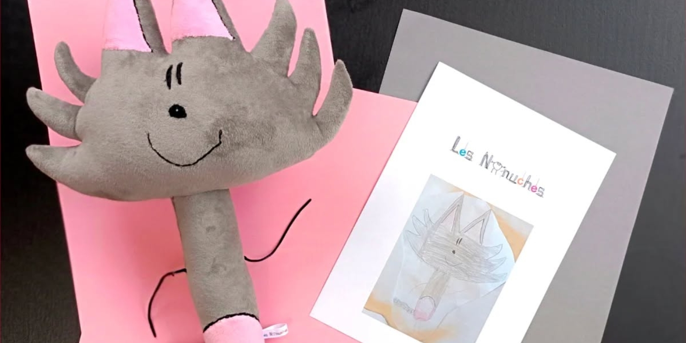 She brings children's drawings to life... and the result is amazing!