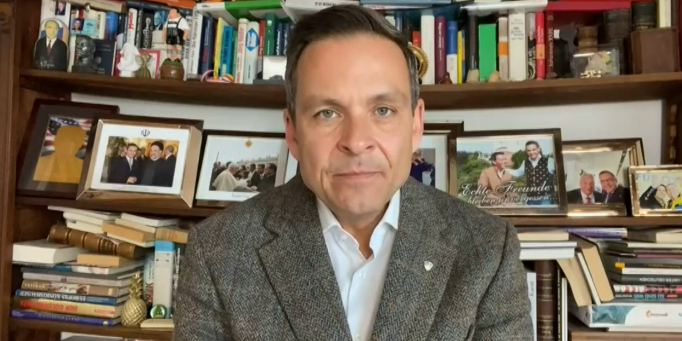 Gerald Grosz rechnet in Buch mit Angela Merkel ab