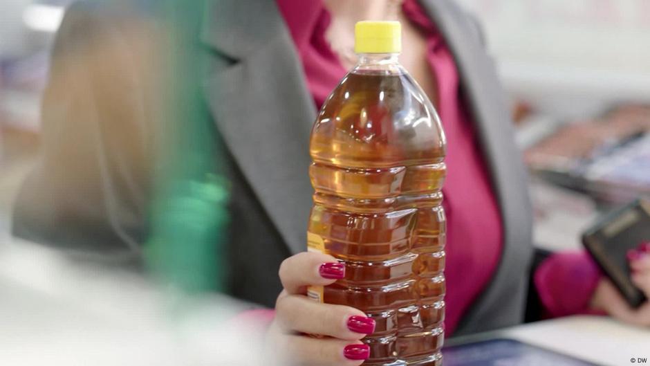 Making biodiesel with used cooking oil