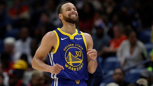 NBA: Fifty-Two points, people draped all over Stephen Curry, says Steve ...