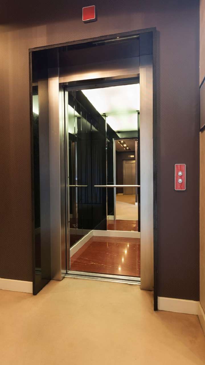 Did You Know: Why Elevators Have Mirrors?