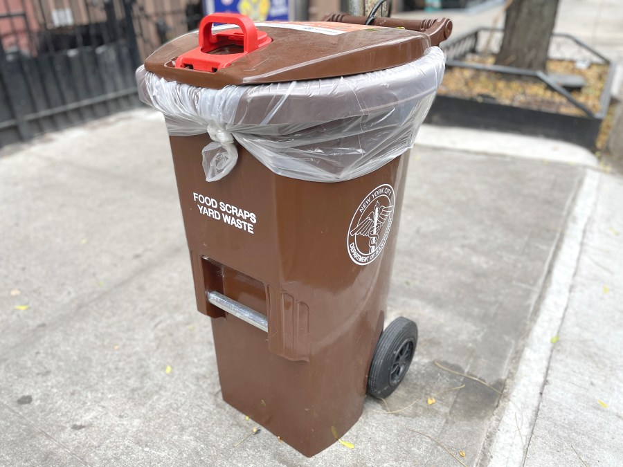 NYC doles out hundreds of fines per day after new compost rules: DSNY