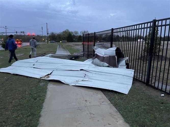 Damage found after radar-confirmed tornado touches down in NE Oklahoma